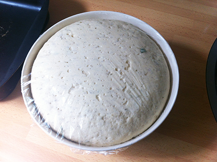 Gerezen-deeg-Rozemarijnbrood - Angeli Kookt