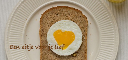 Spiegeleitje op toast uit de oven | Angeli Kookt